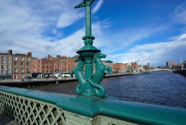 Is Cast Iron Magnetic? A Guide